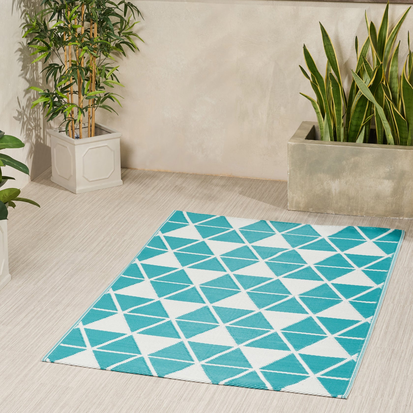 Dimitra Outdoor Modern Scatter Rug – GDFStudio